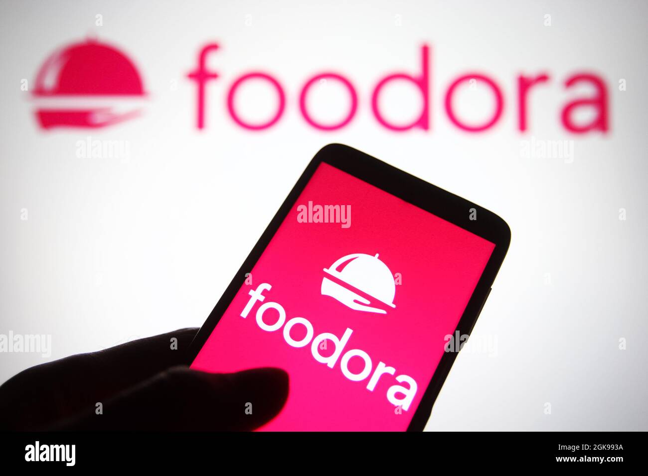 Foodora logo hi-res stock photography and images - Alamy