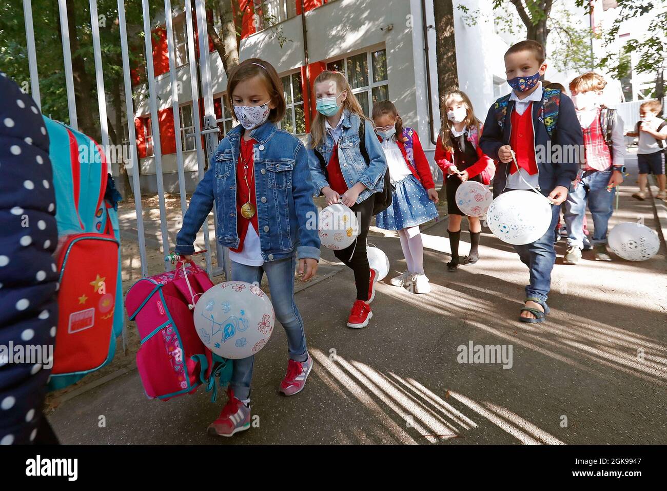 School Children Romania High Resolution Stock Photography and Images ...