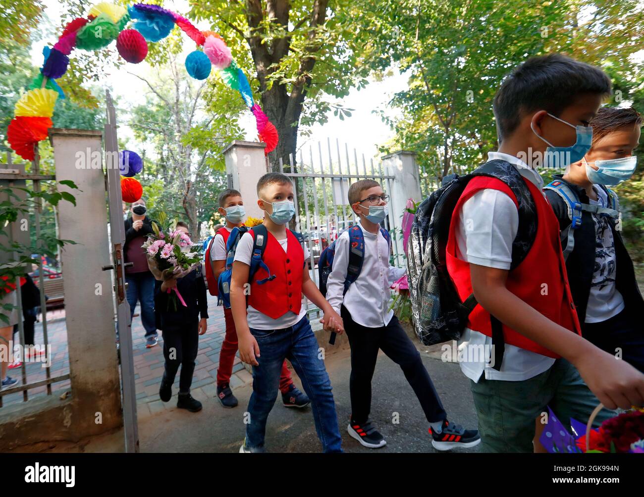 School children romania hi-res stock photography and images - Alamy