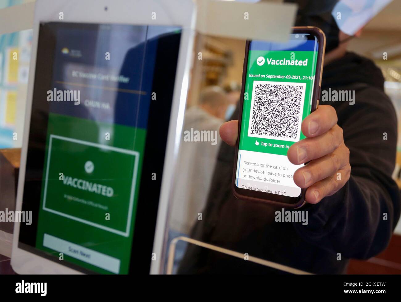 Vaccination card restaurant hi-res stock photography and images - Alamy