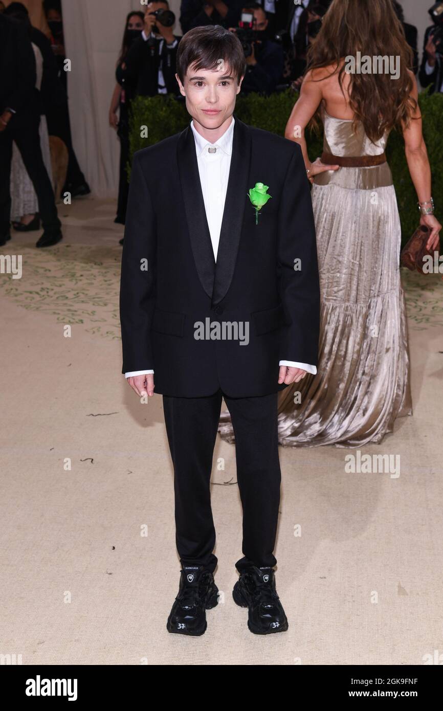 Elliot page 2021 hi-res stock photography and images - Alamy