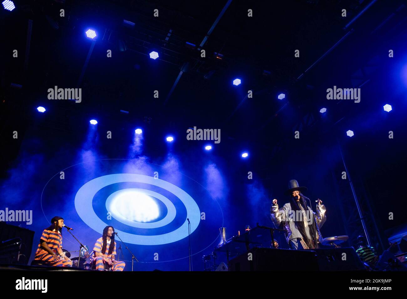 CHICAGO, IL - SEPTEMBER 12h: Erykah Badu headlines Day 3 at Pitchfork ...