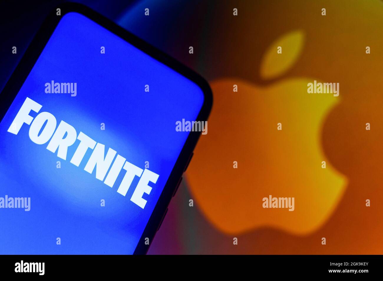 Fortnite logo and apple logo hi-res stock photography and images - Alamy