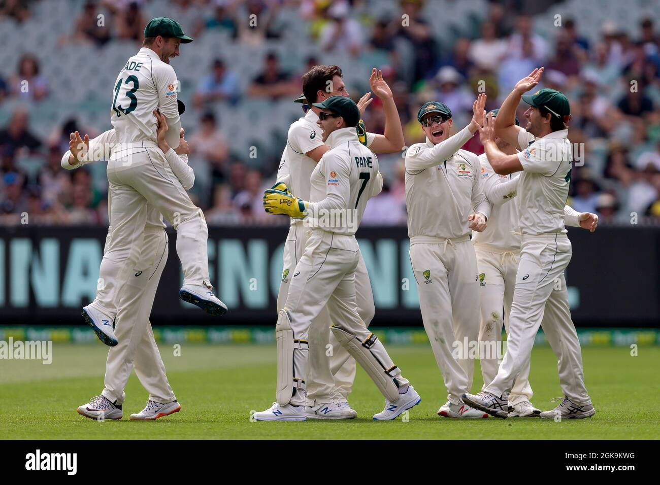 Cricket ball catch hi-res stock photography and images - Alamy