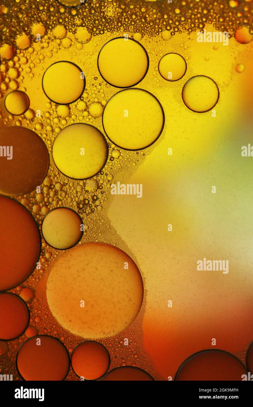 Mixture of oil and water background Stock Photo - Alamy