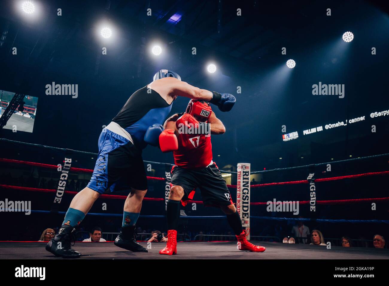 Guns 'N Hoses Charity Boxing Between Omaha Police and Firefighters ...