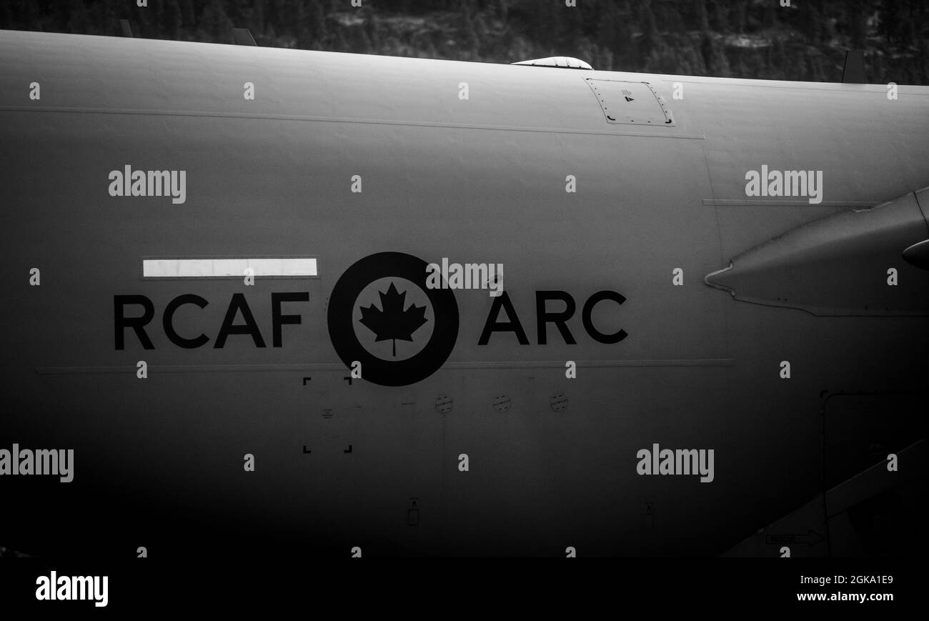 RCAF Cargo plane Stock Photo - Alamy