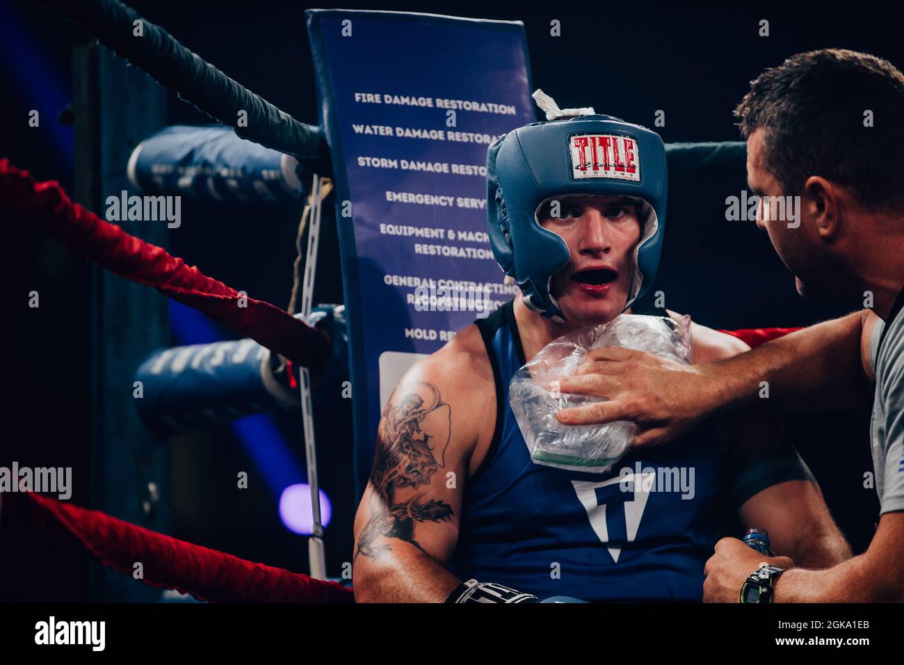 Guns 'N Hoses Charity Boxing Between Omaha Police and Firefighters ...