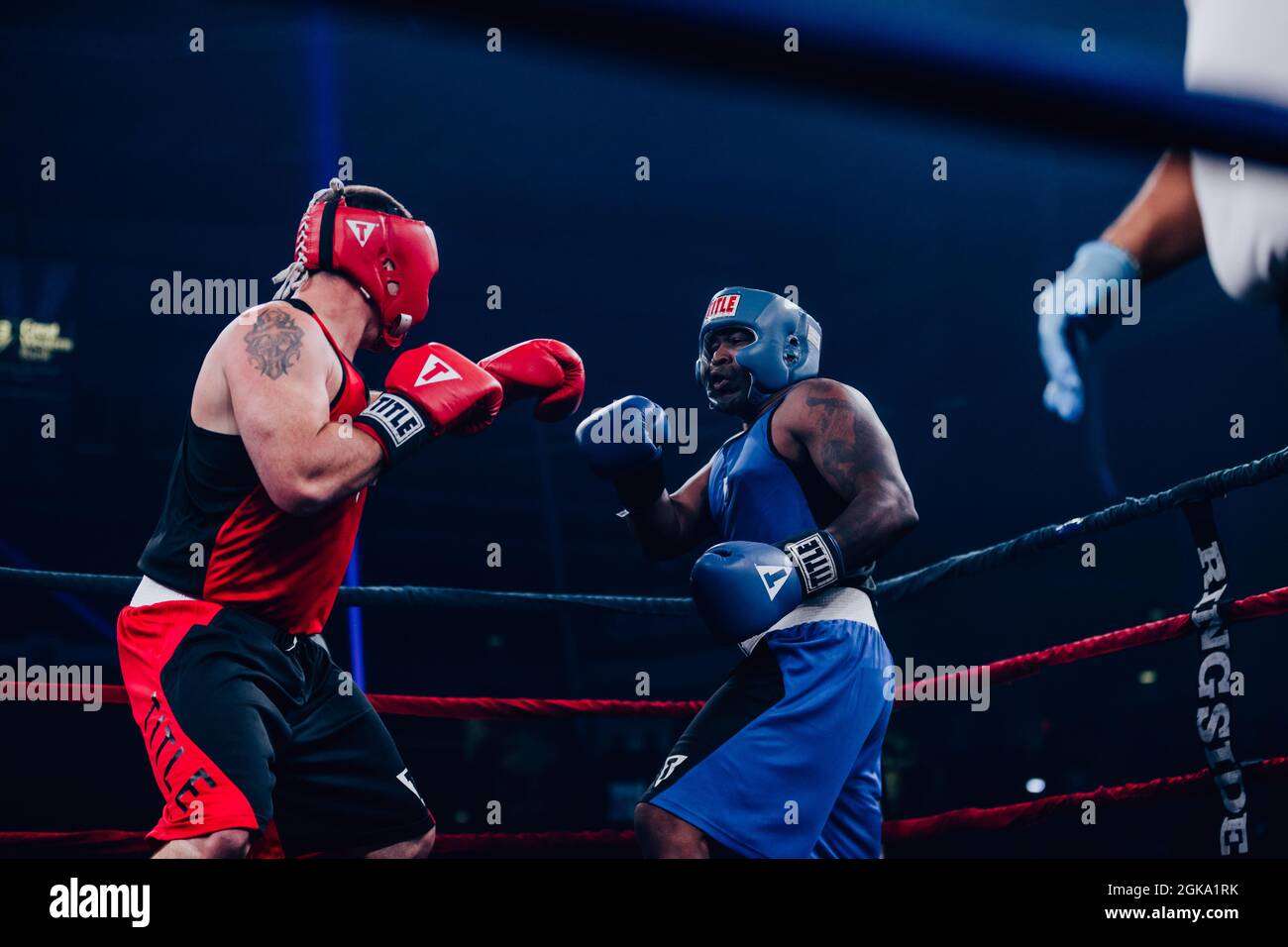 Guns 'N Hoses Charity Boxing Between Omaha Police and Firefighters ...