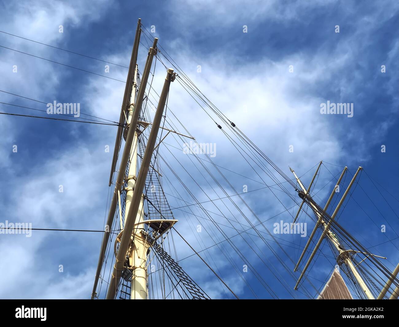 Sailing ropes hi-res stock photography and images - Alamy