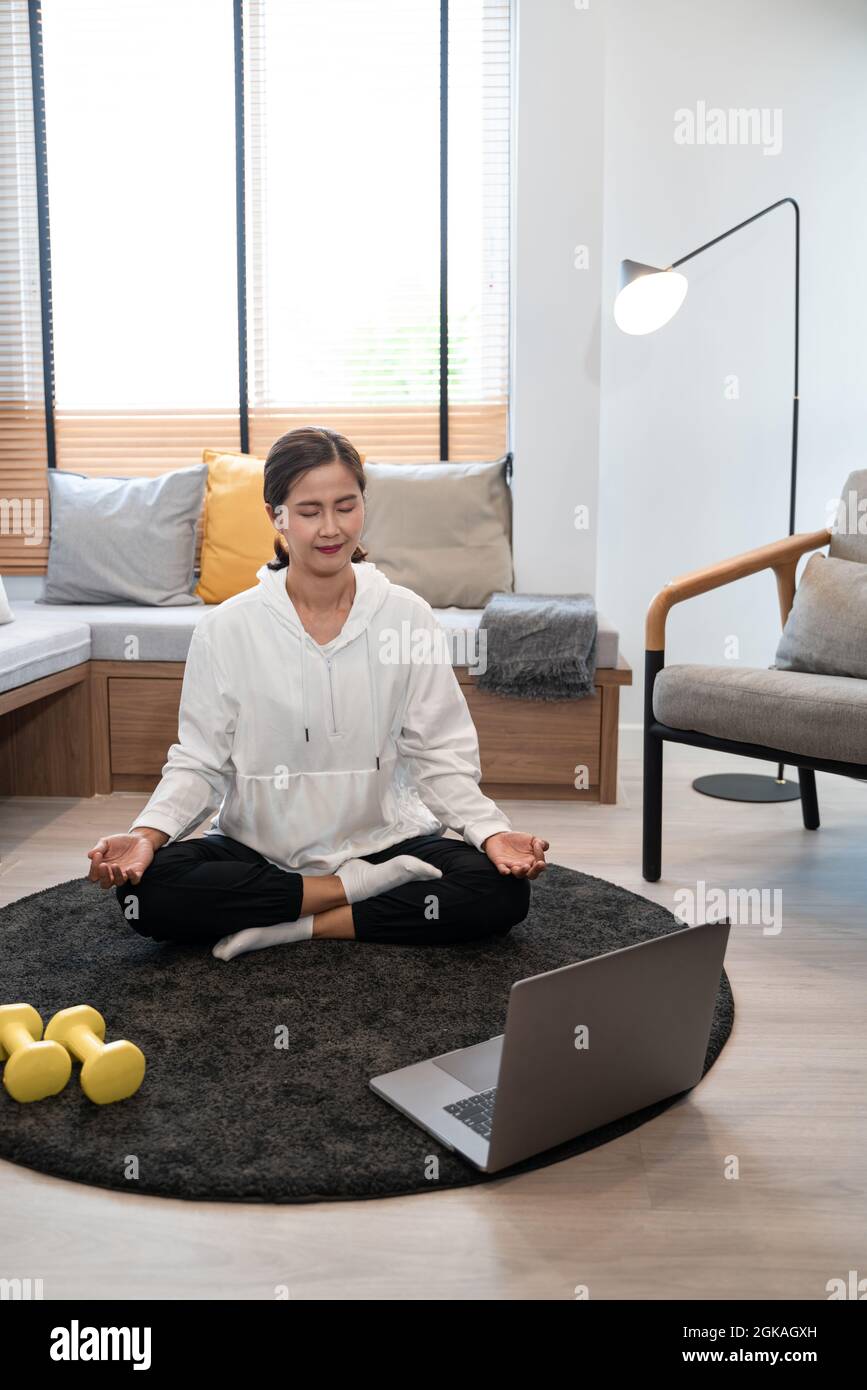 Being relaxed hi-res stock photography and images - Alamy