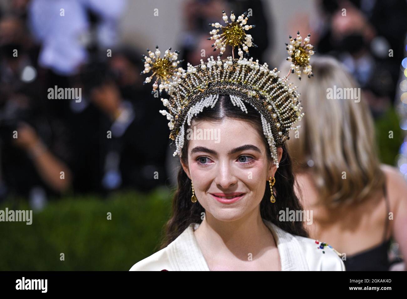 Lorde red carpet hi-res stock photography and images - Alamy