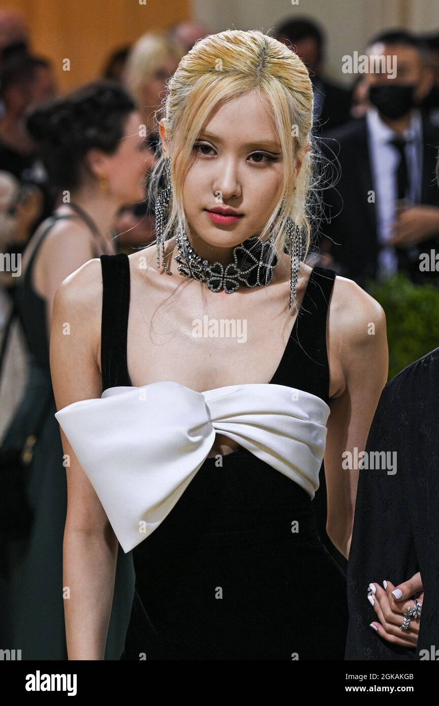 New York, USA. 13th Sep, 2021. Blackpink's Rosé walking on the red ...