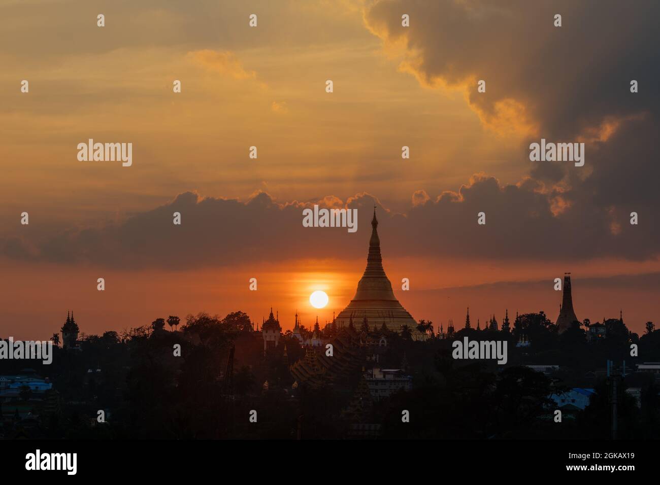 Shwedagon Temple Sunset, Yangon Stock Photo - Alamy
