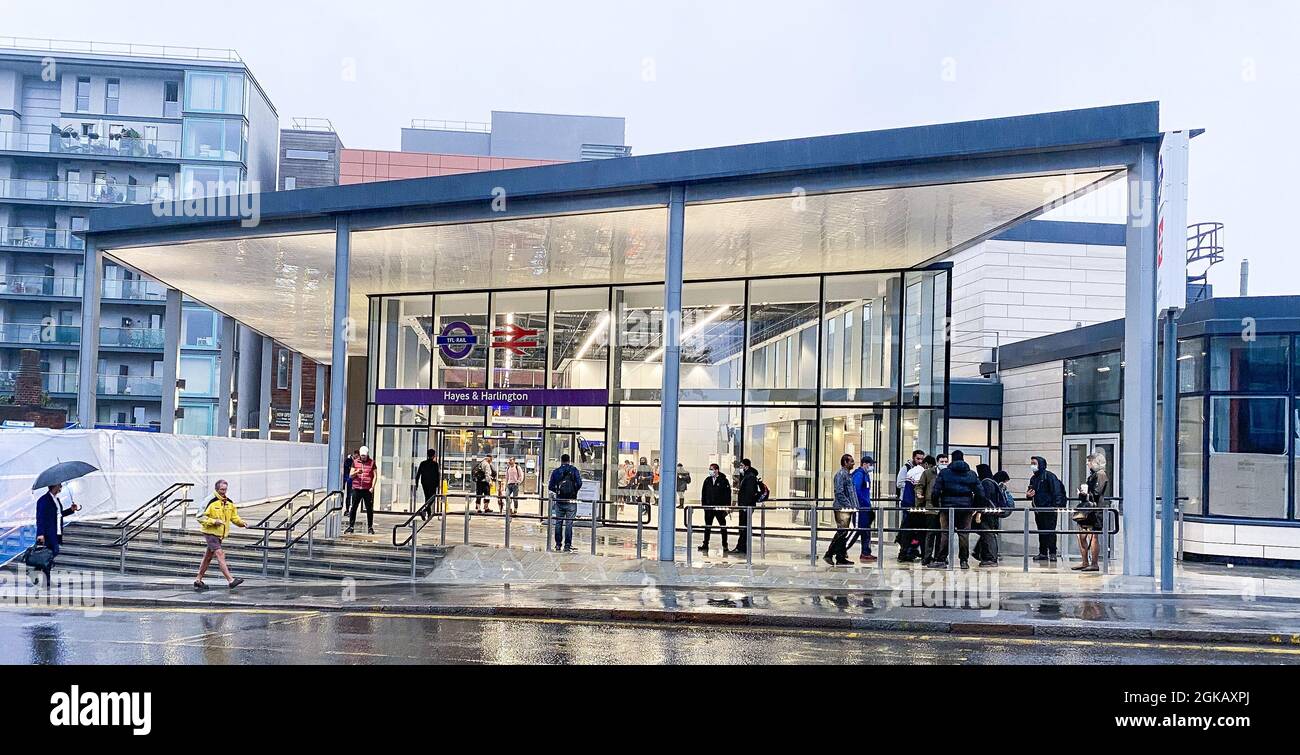Hayes and Harlington new TFL Rail train station Stock Photo - Alamy
