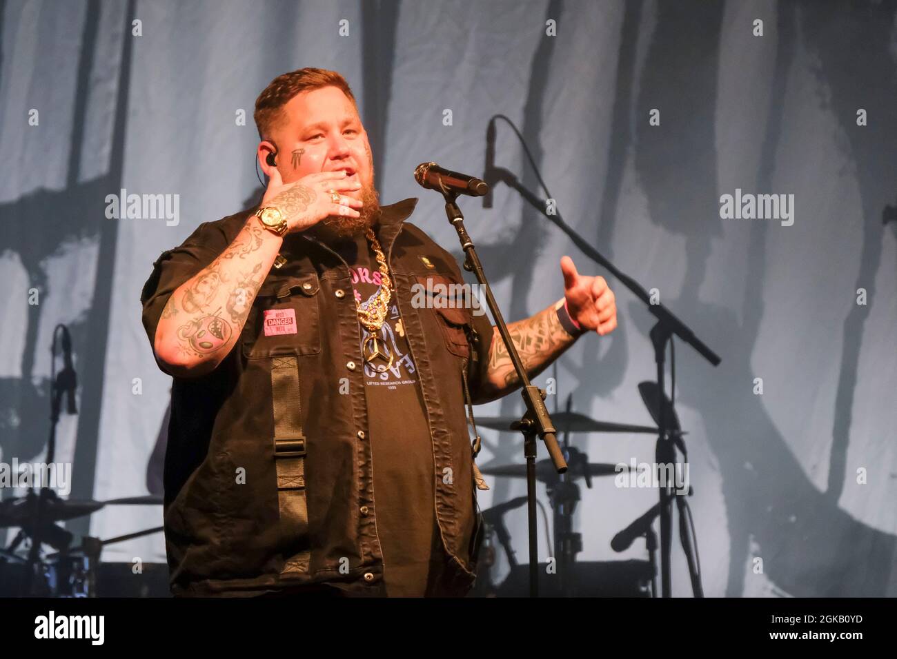 Rory Charles Graham aka Rag'n'Bone Man performing at the Cambridge Club ...
