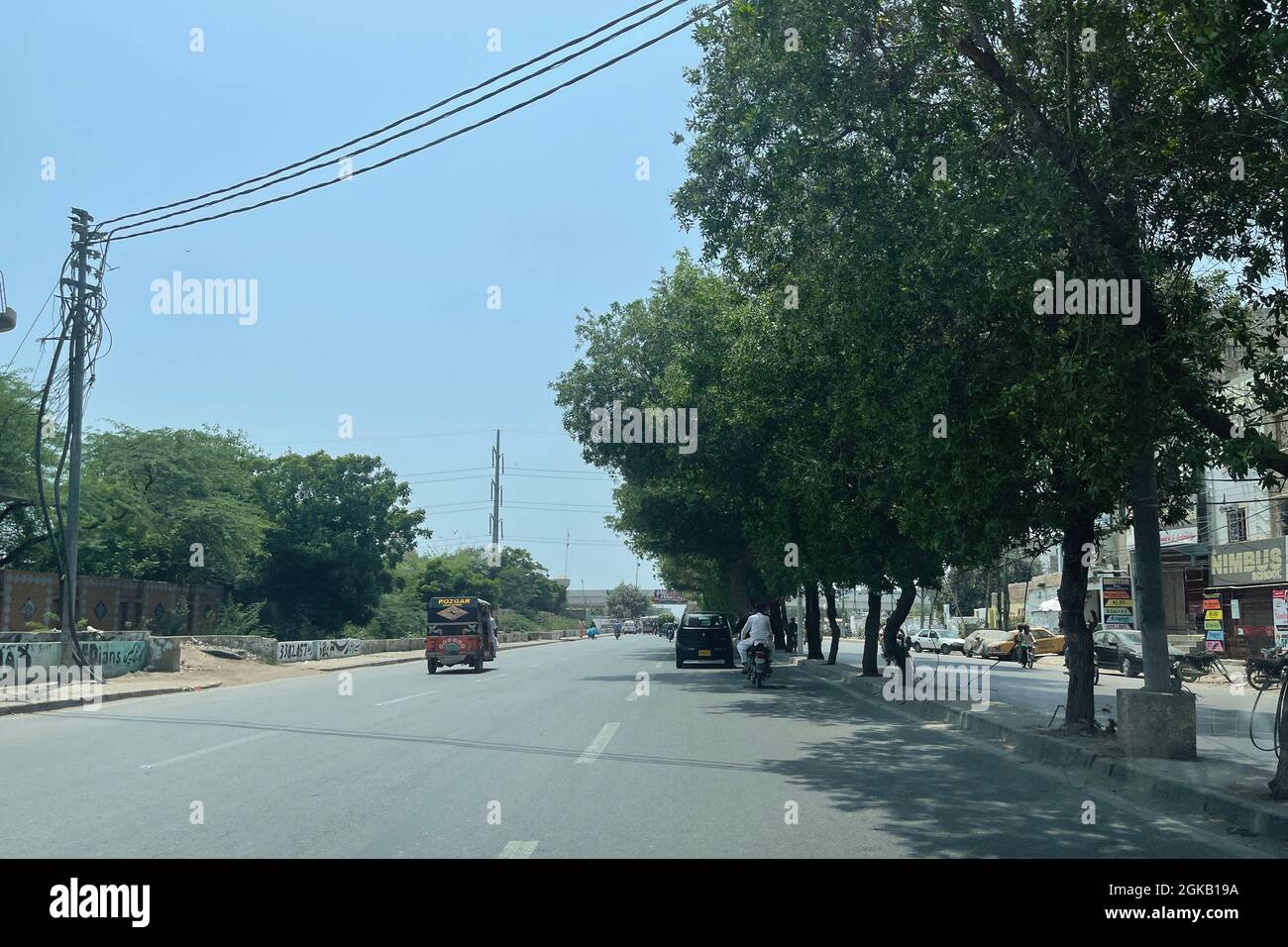 Shaheen complex in front of supreme court. Financial Street Karachi ...