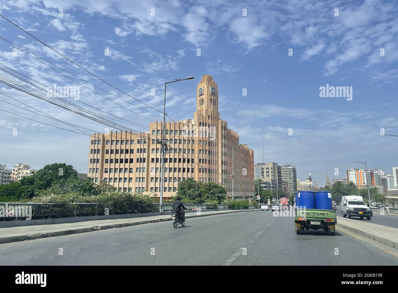 The EFU insurance head office building next to Karachi Port Trust Tower ...