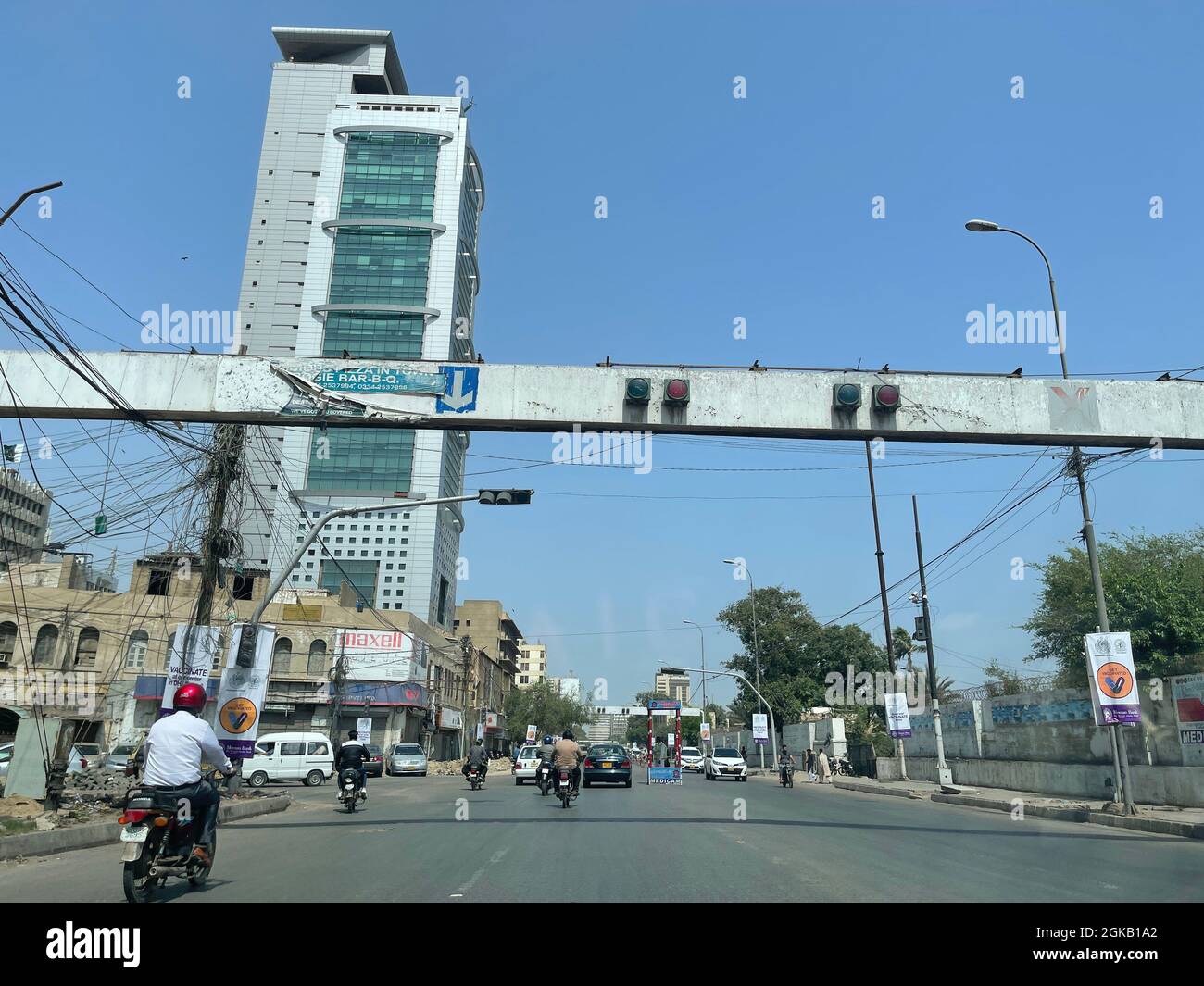 Habib bank plaza hi-res stock photography and images - Alamy