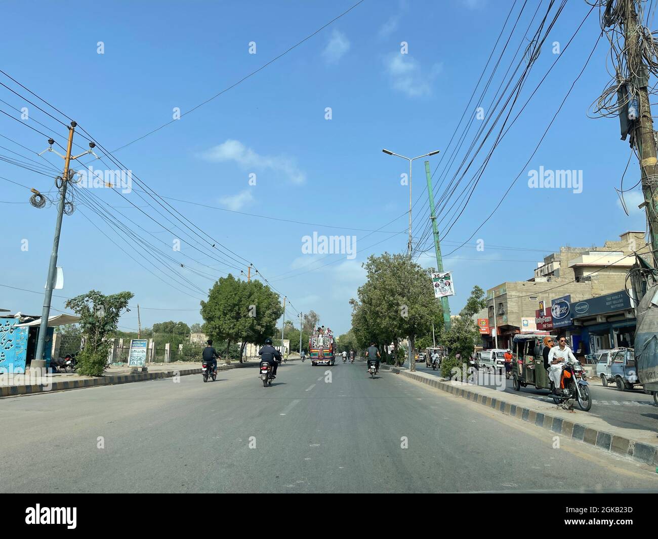 Pakistani auto rickshaw tuk tuk hi-res stock photography and images - Alamy