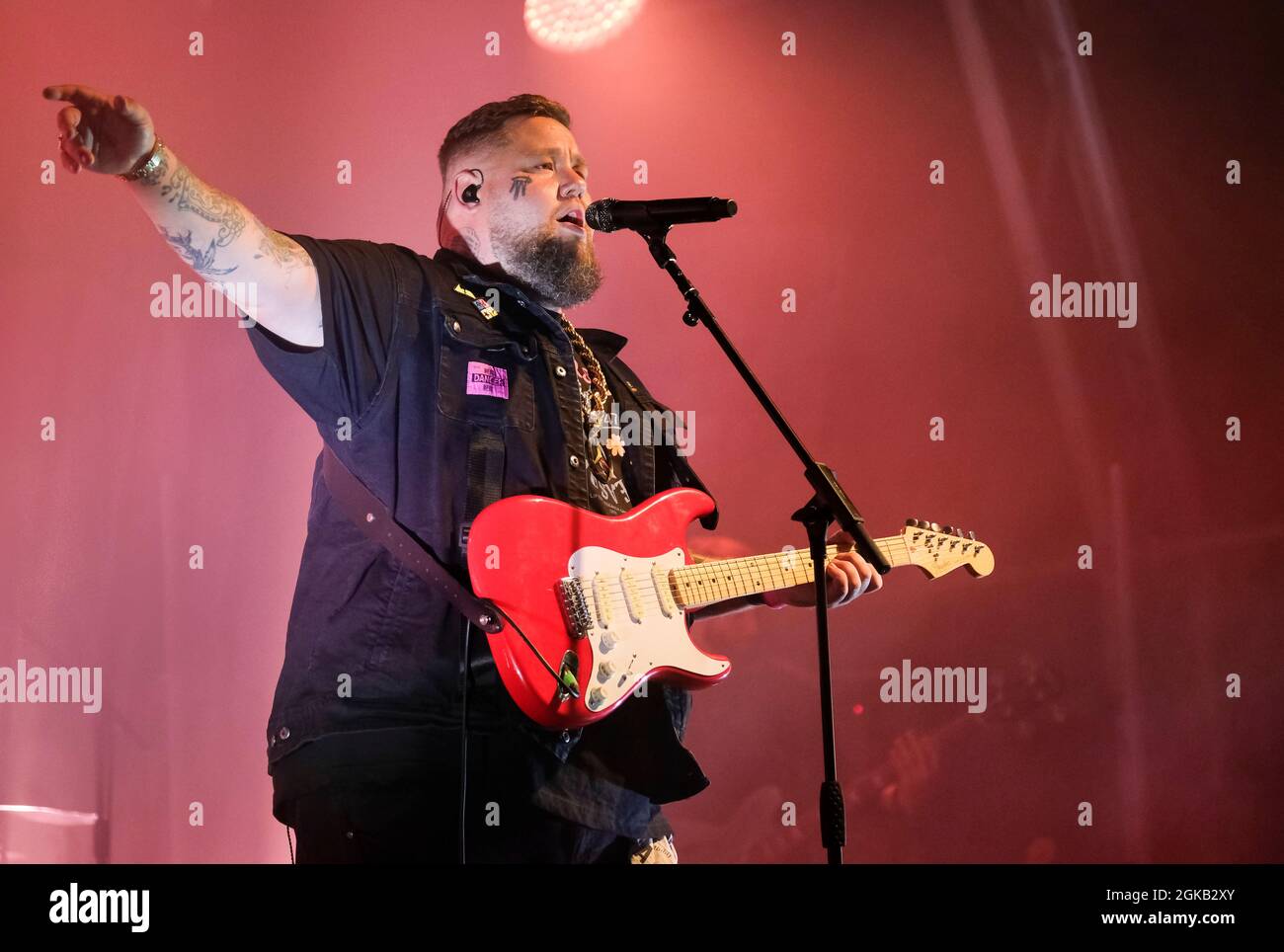 Rory Charles Graham aka Rag'n'Bone Man performing at the Cambridge Club ...
