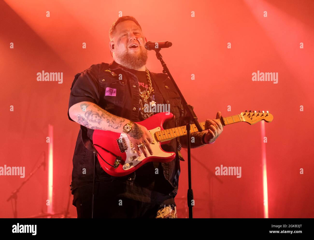 Rory Charles Graham aka Rag'n'Bone Man performing at the Cambridge Club ...