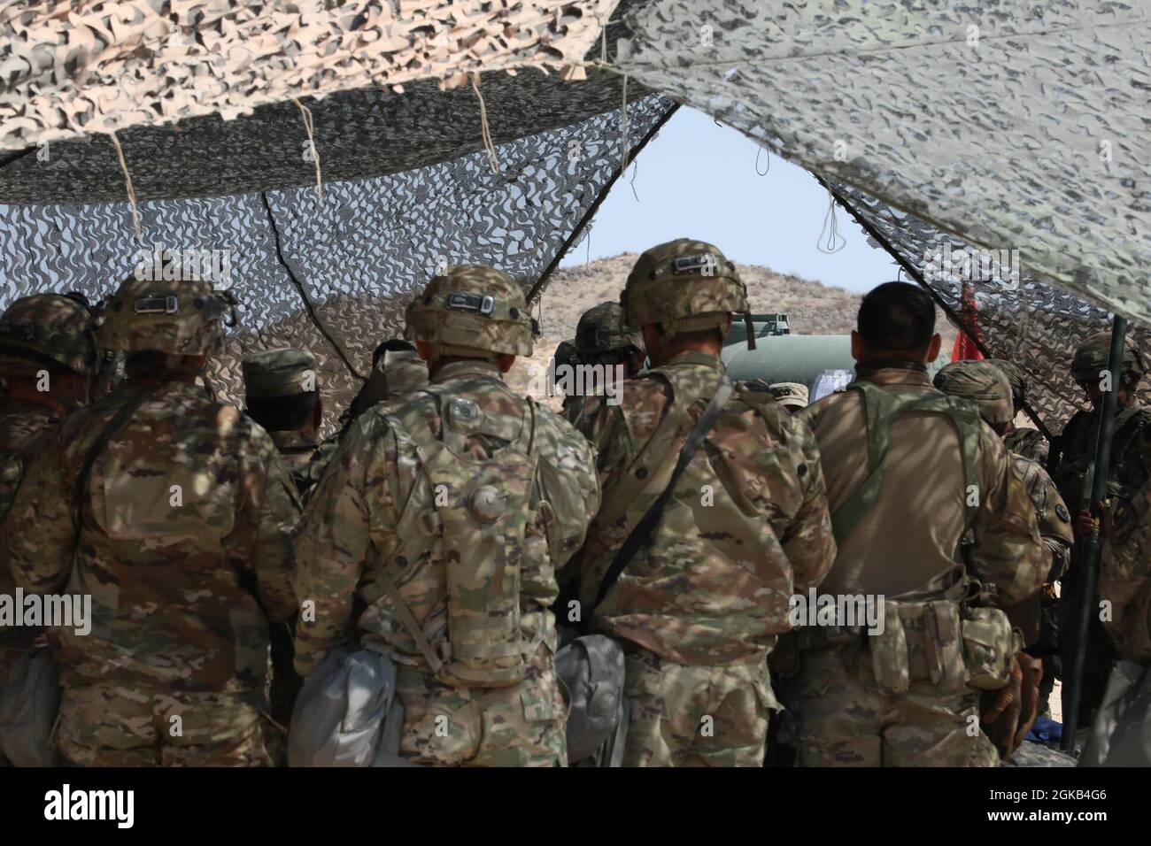 Soldiers assigned to the 700th Brigade Support Battalion, 45th Infantry ...