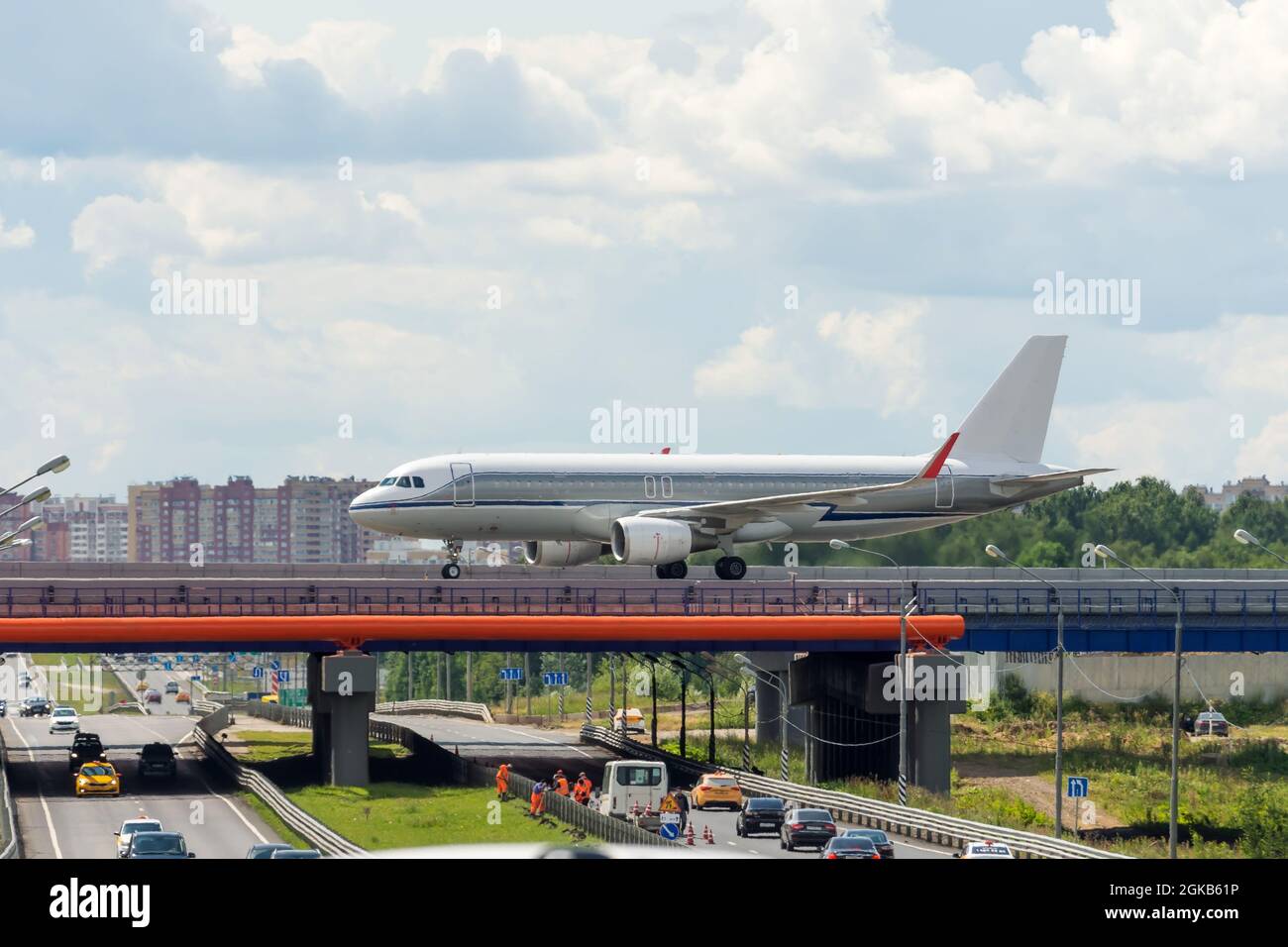 Road crosses runway hi-res stock photography and images - Alamy