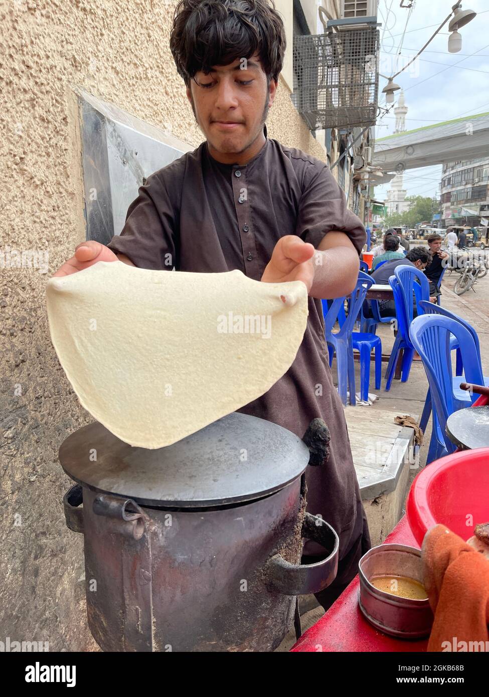 Making chapati hi-res stock photography and images - Alamy