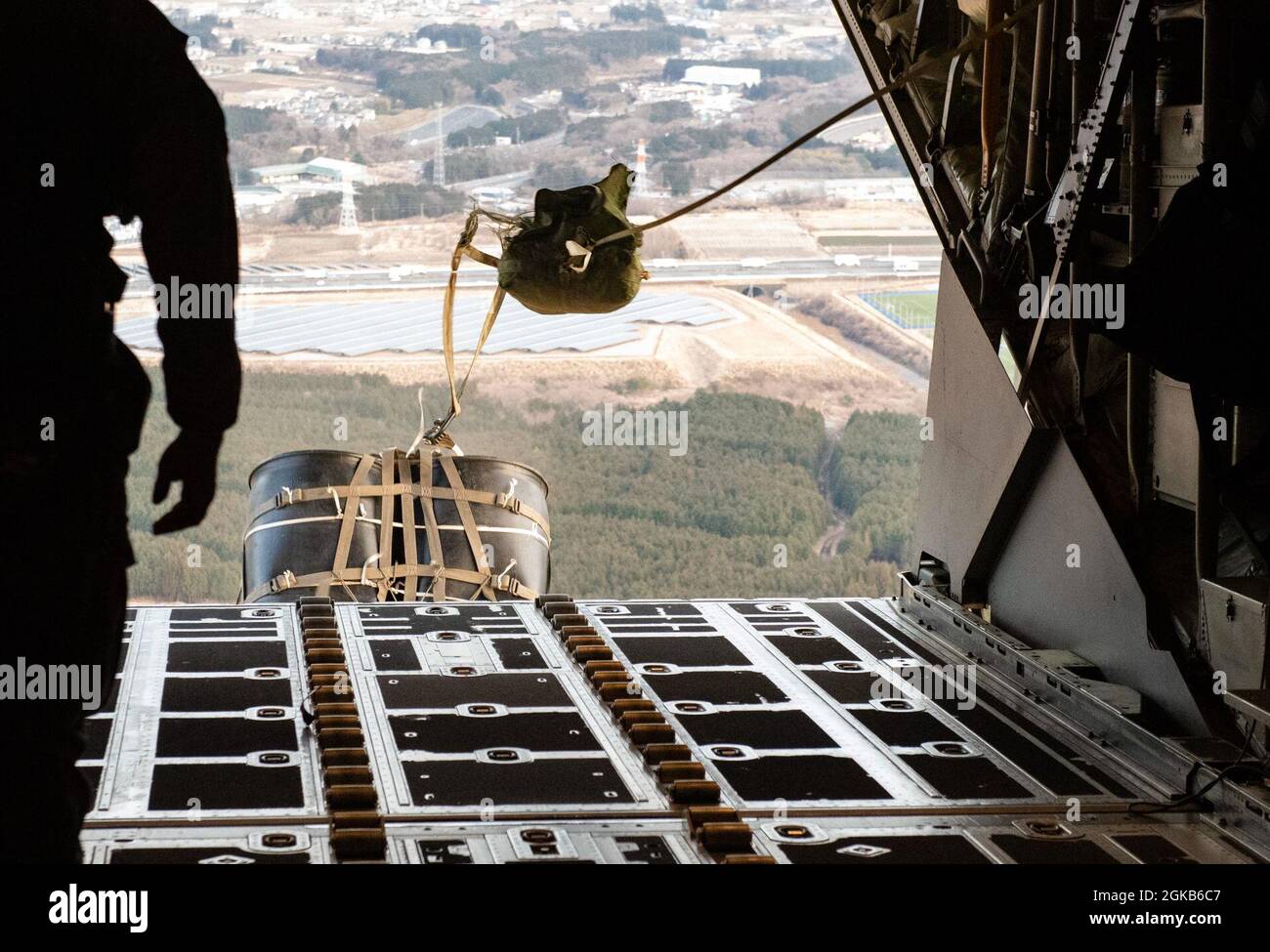 Tech. Sgt. Eric Wellman, 1st Special Operations Squadron loadmaster ...