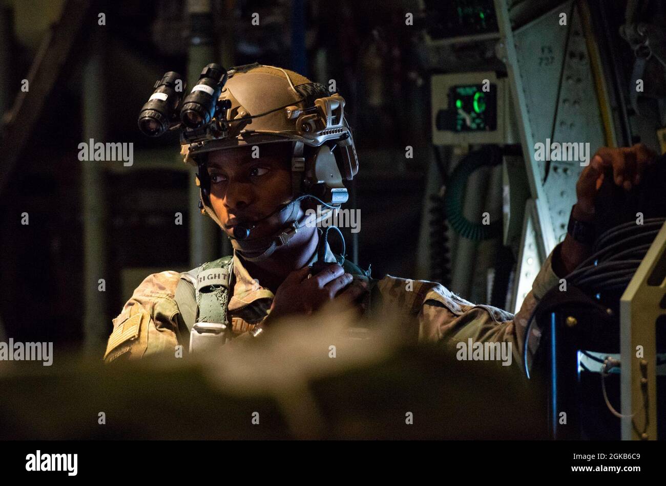 Tech. Sgt. Eric Wellman, 1st Special Operations Squadron loadmaster ...