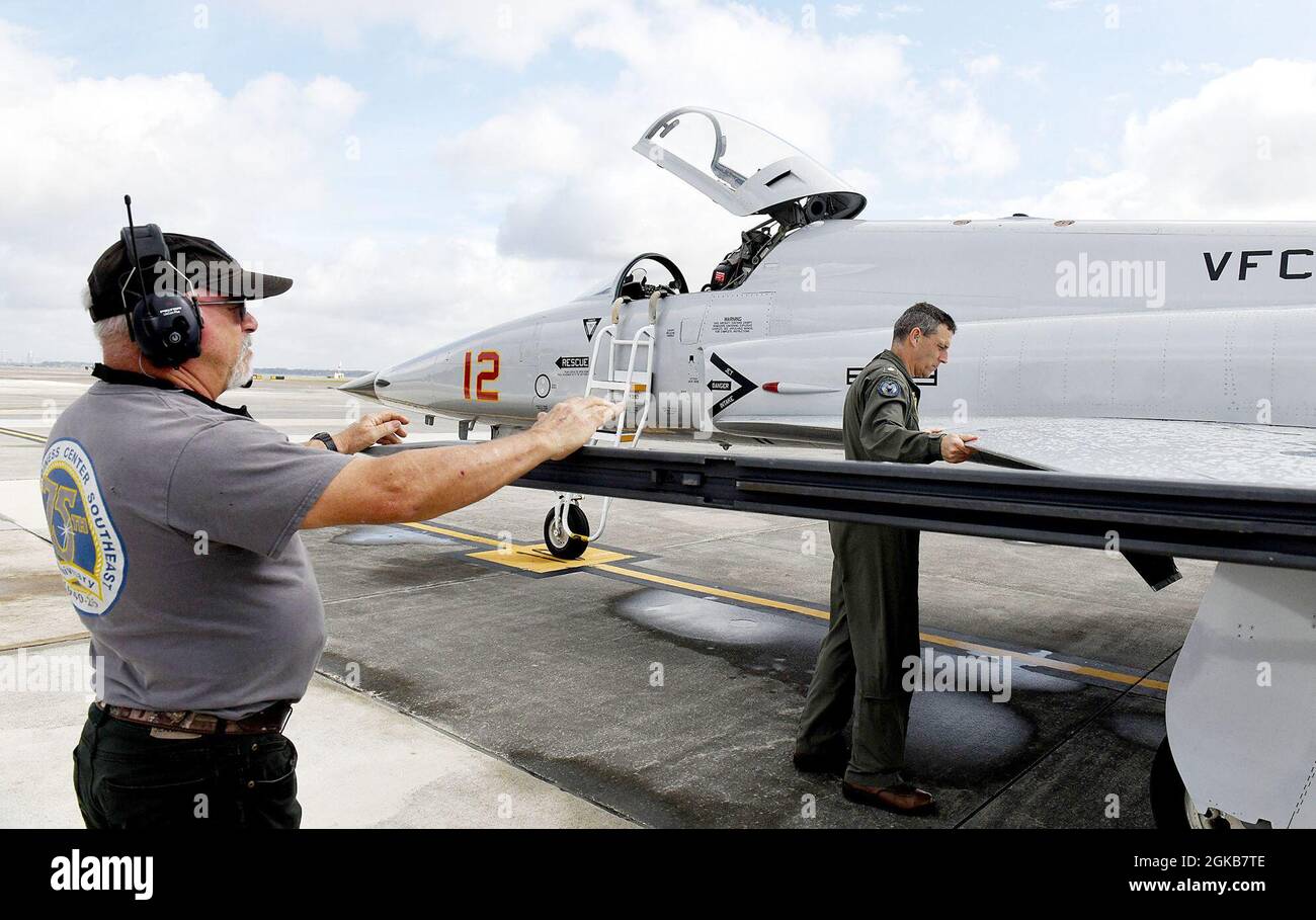 210301-N-DG679-017 JACKSONVILLE, Fla. (March 1, 2021) Fleet Readiness ...