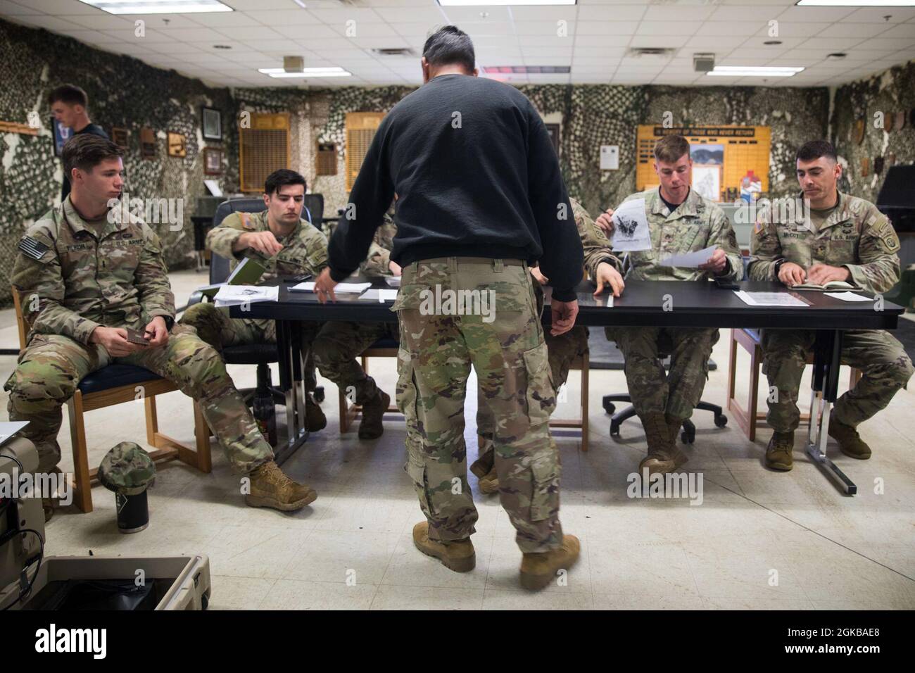 The Best Ranger Teams from the 82nd Airborne Division prep for the ...