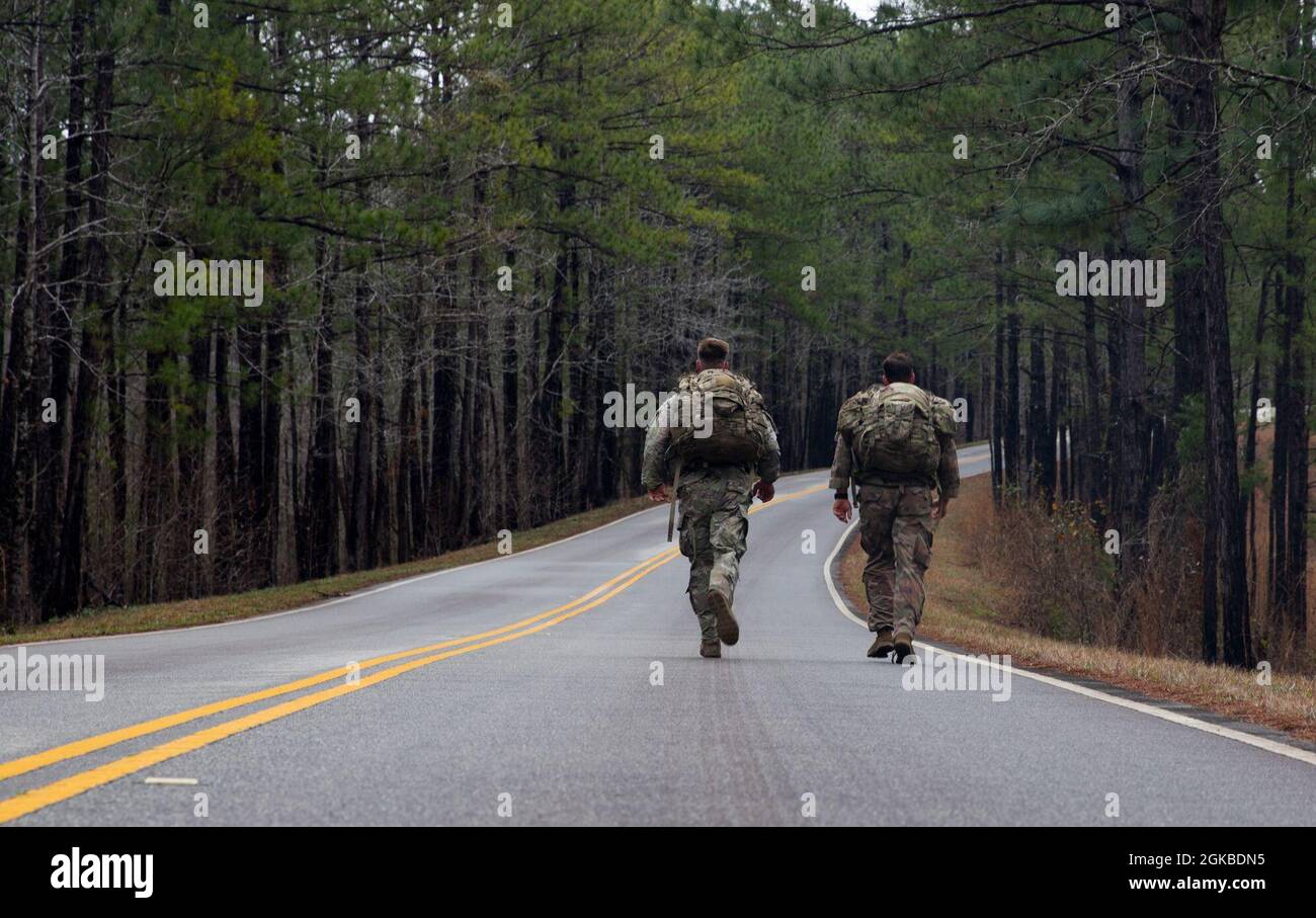 The Best Ranger Teams from the 82nd Airborne Division prep for the ...