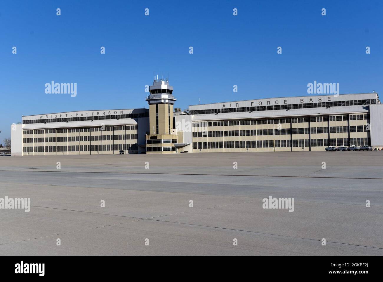 88 oss airfield management hi-res stock photography and images - Alamy