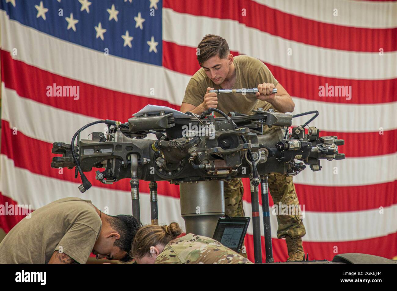 Uh 60 blackhawks hi-res stock photography and images - Alamy