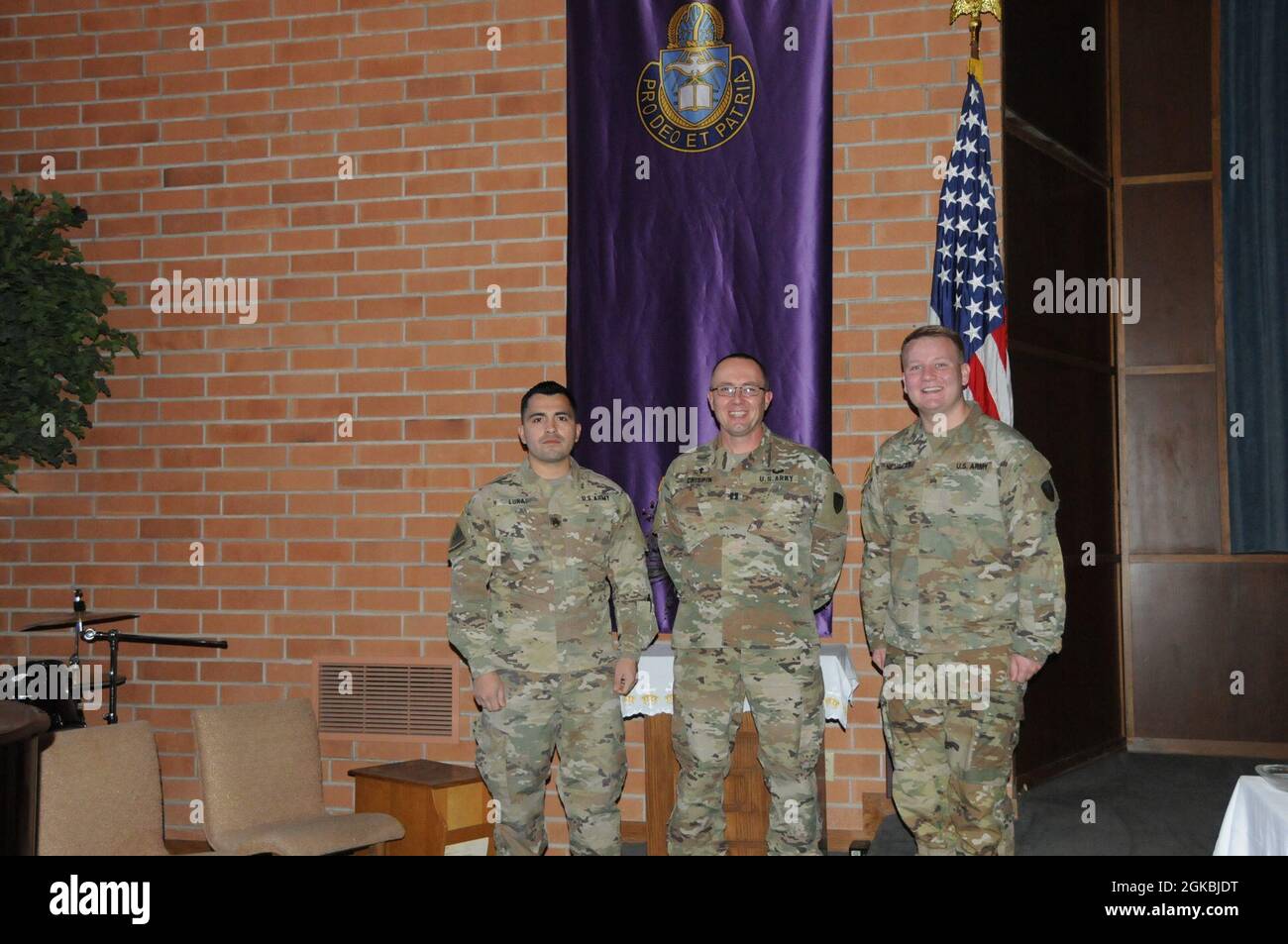 (Left to right) Staff Sgt. Ricardo Luna, Chaplain Maj. Jeffrey Crispin ...