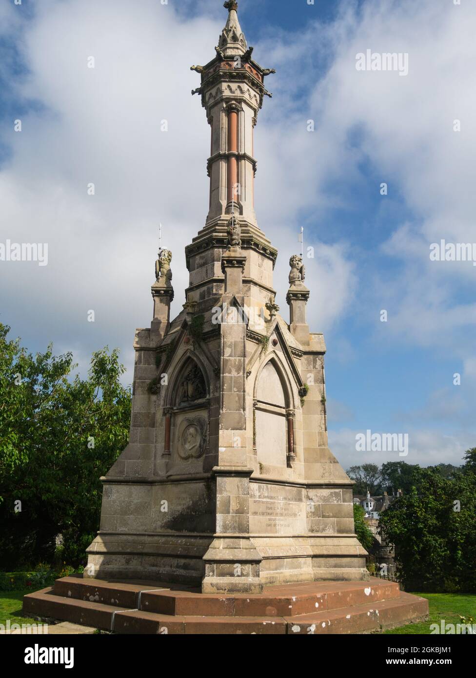 Memorial stands 57ft 17m high hi-res stock photography and images - Alamy