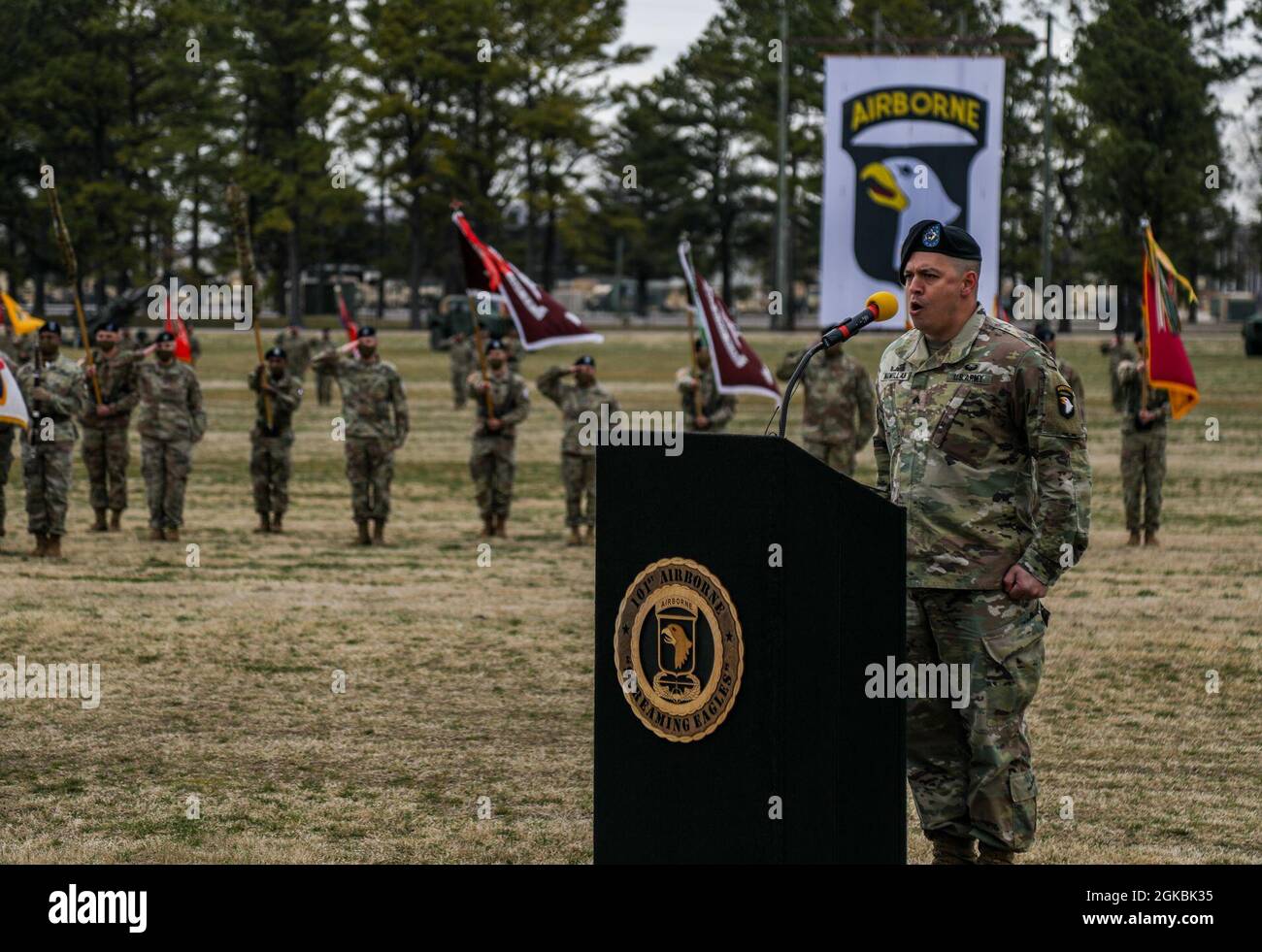 The 101st Airborne Division (Air Assault) welcomes its 48th commanding ...