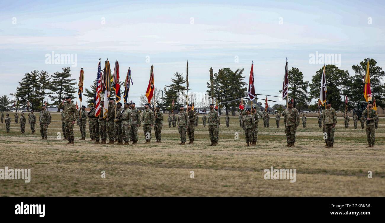 The 101st Airborne Division (Air Assault) welcomes its 48th commanding ...
