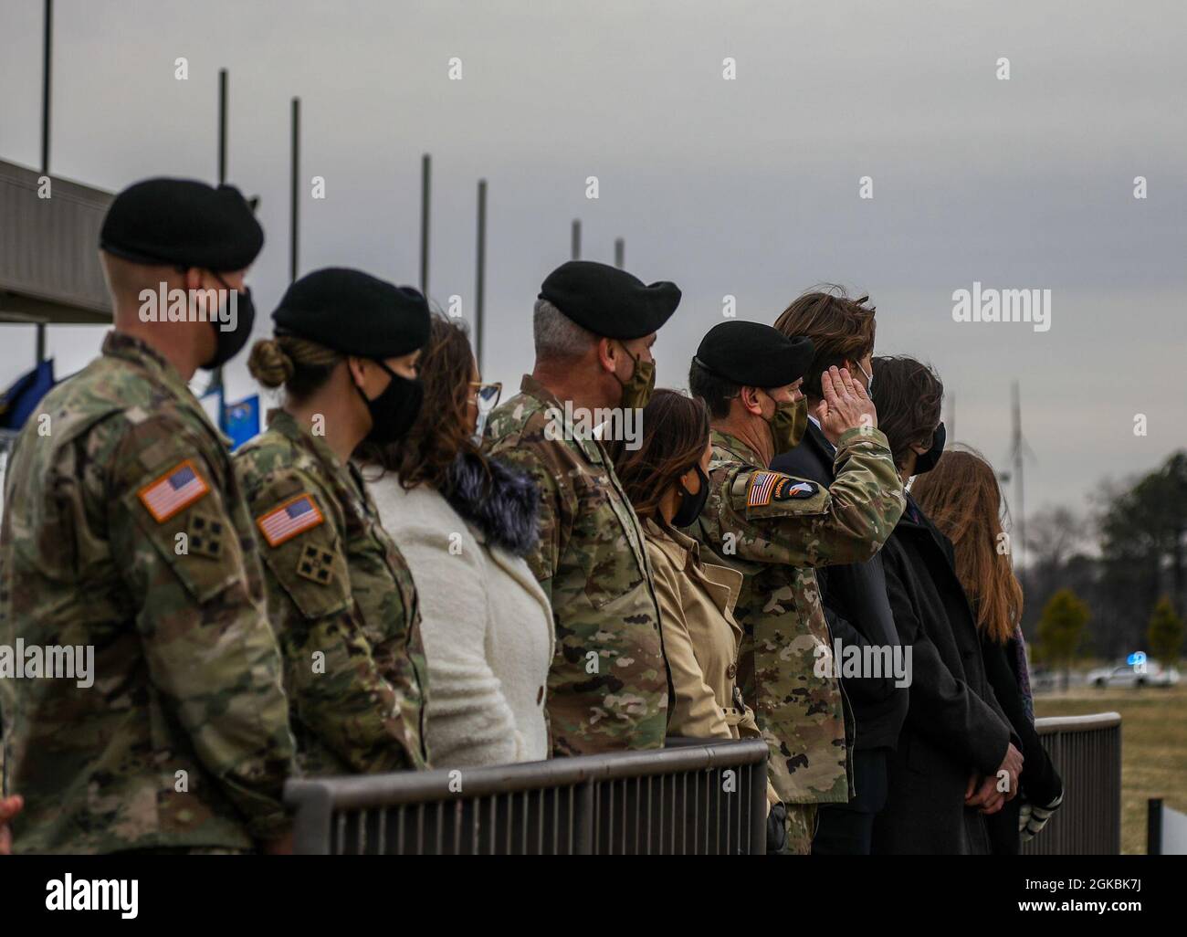 The 101st Airborne Division (Air Assault) welcomes its 48th commanding ...