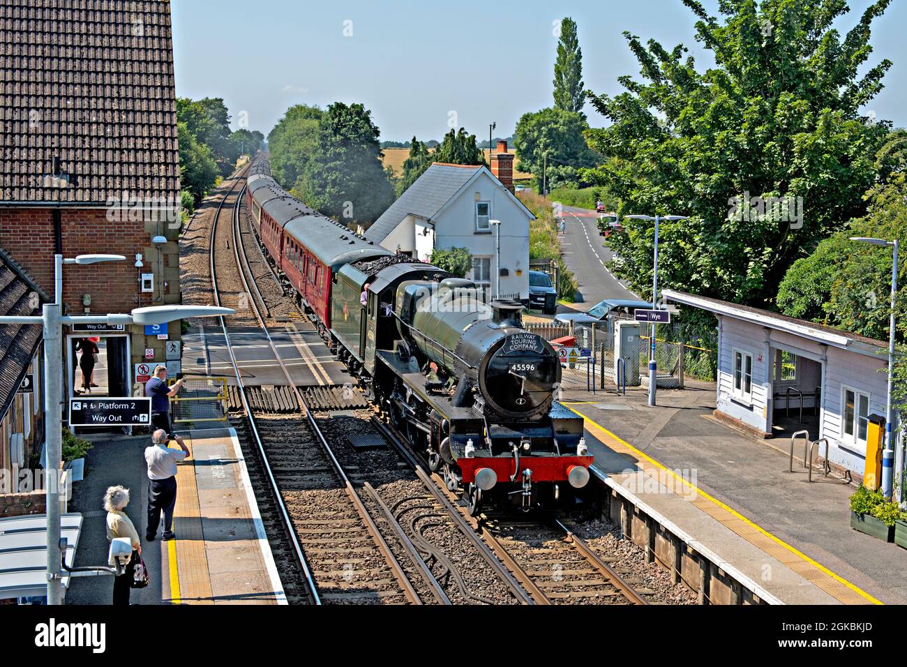 Preserved jubilee class steam locomotive bahamas at speed hi-res stock ...