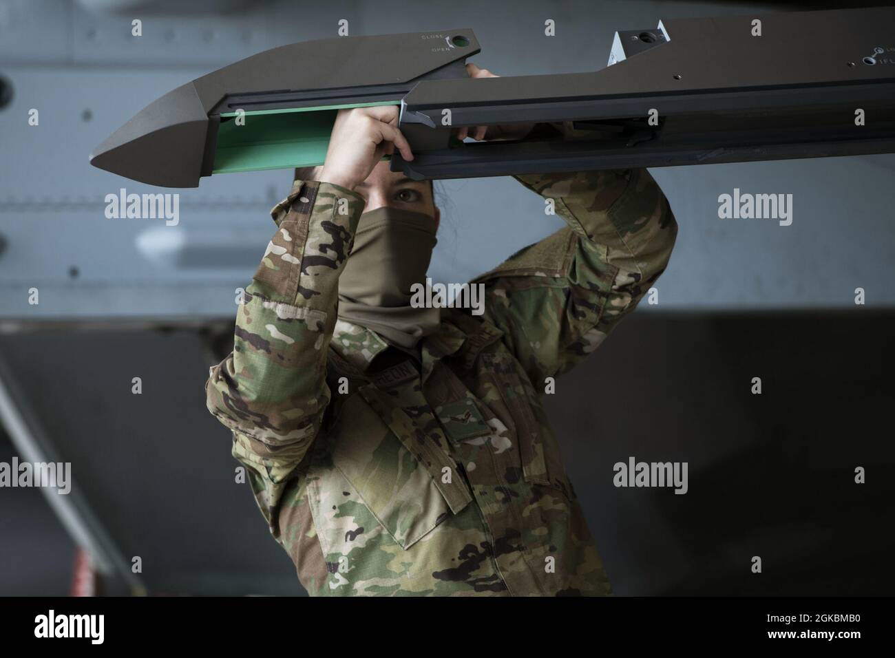 Weapons pylon hi-res stock photography and images - Alamy