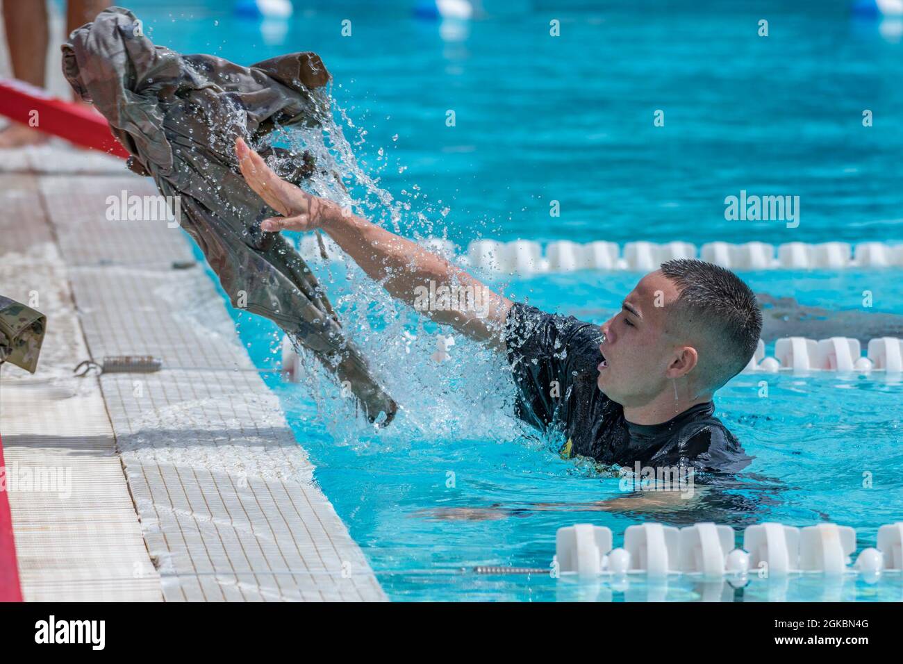 Army swimming pool hi-res stock photography and images - Alamy