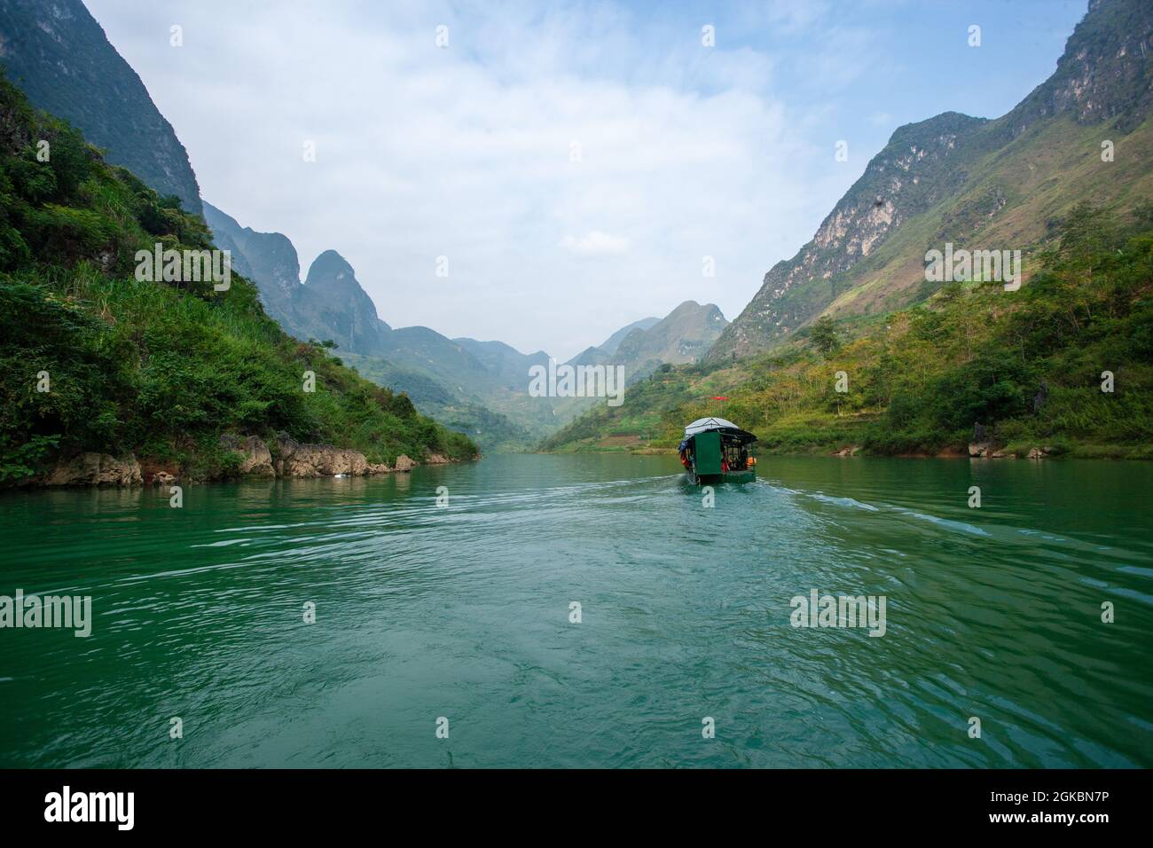 Scenic mountain landscape with rice terraces at Ma Pi Leng pass in ...