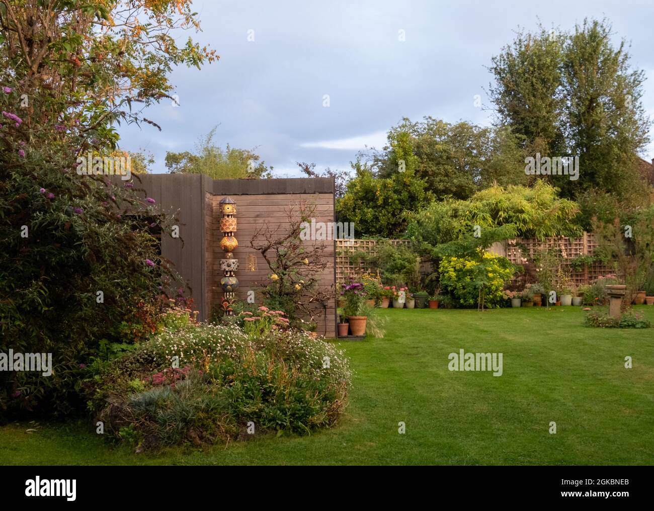 Cedar cladding hi-res stock photography and images - Alamy