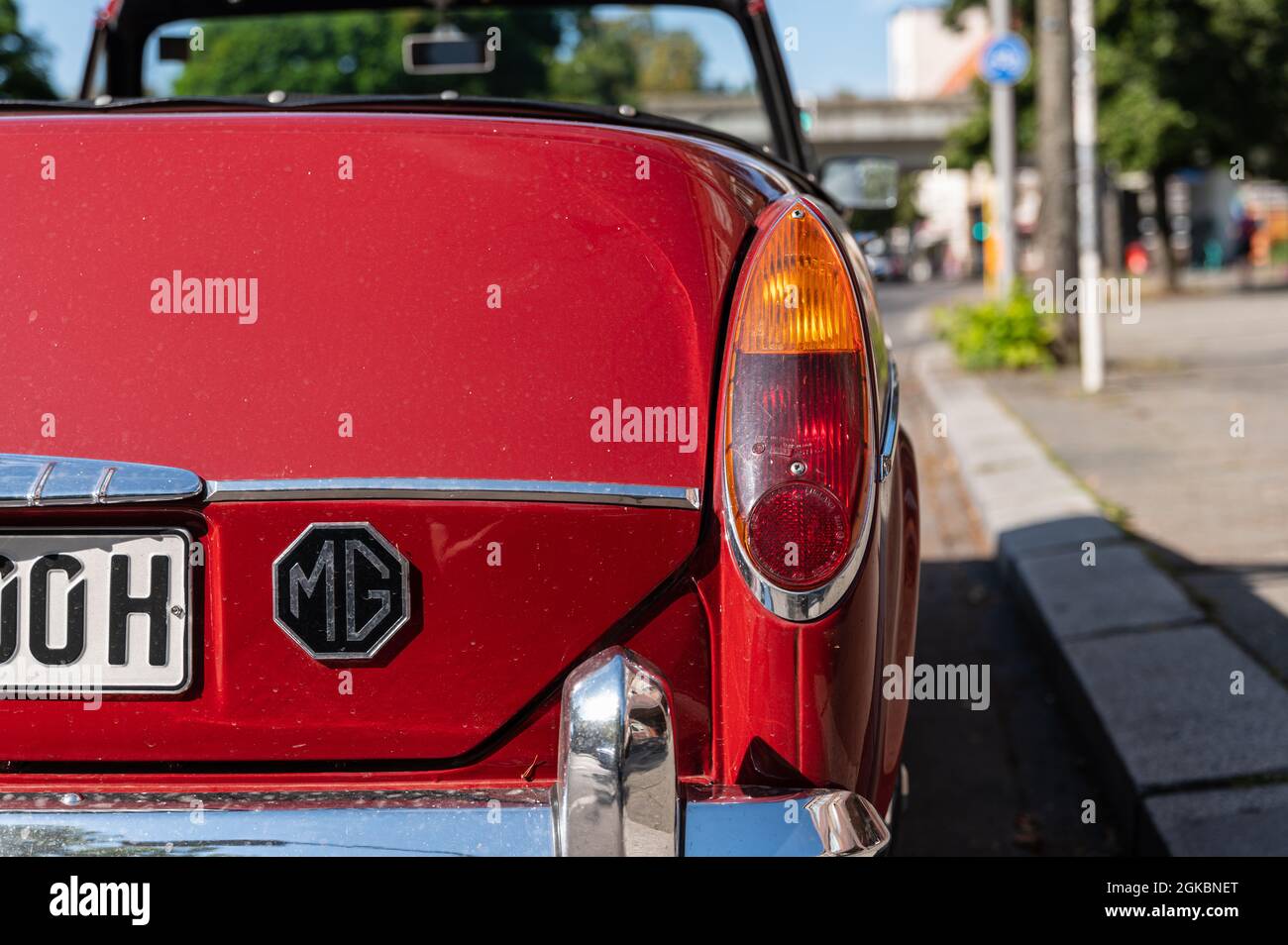 Rear view from the right of a red MG 1300 MK II Stock Photo - Alamy