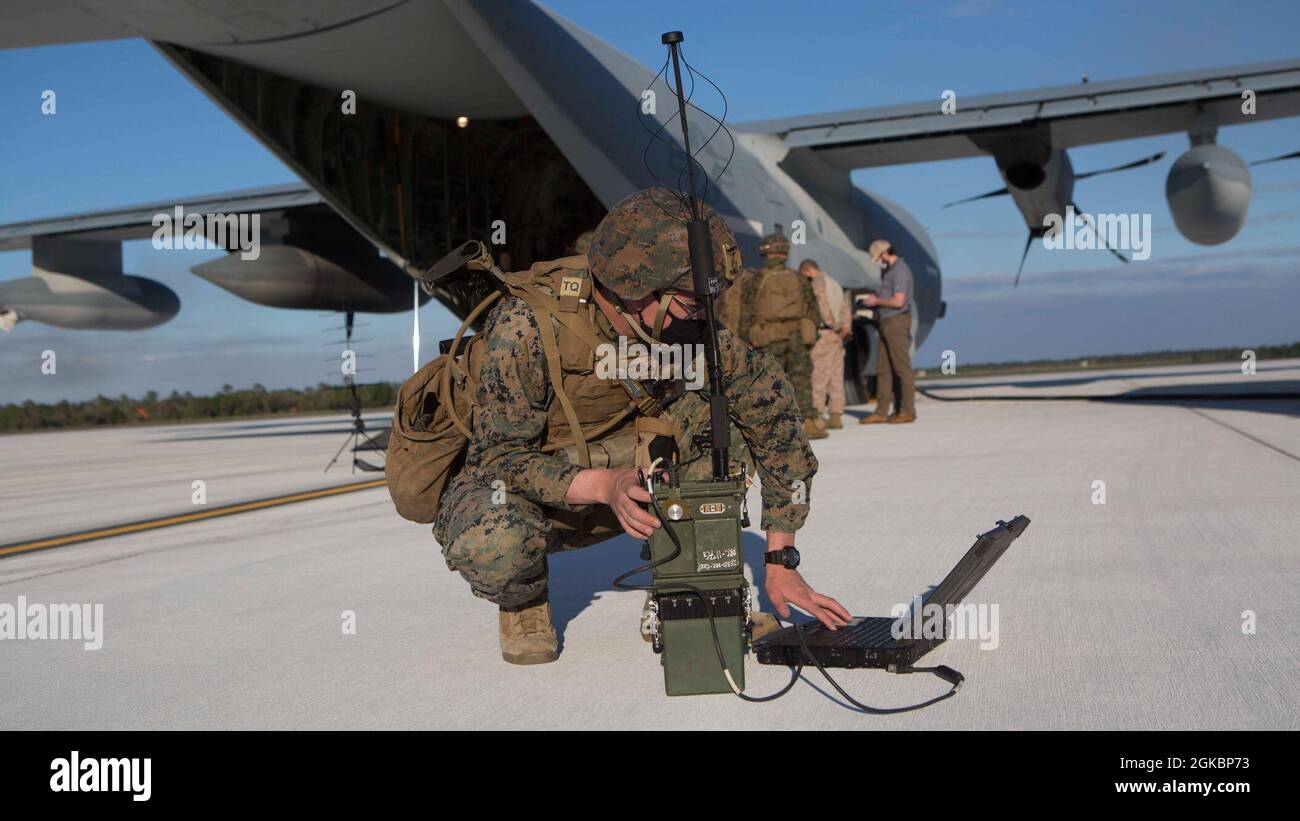 U.S. Marines assigned to Expeditionary Operations Training Group (EOTG ...