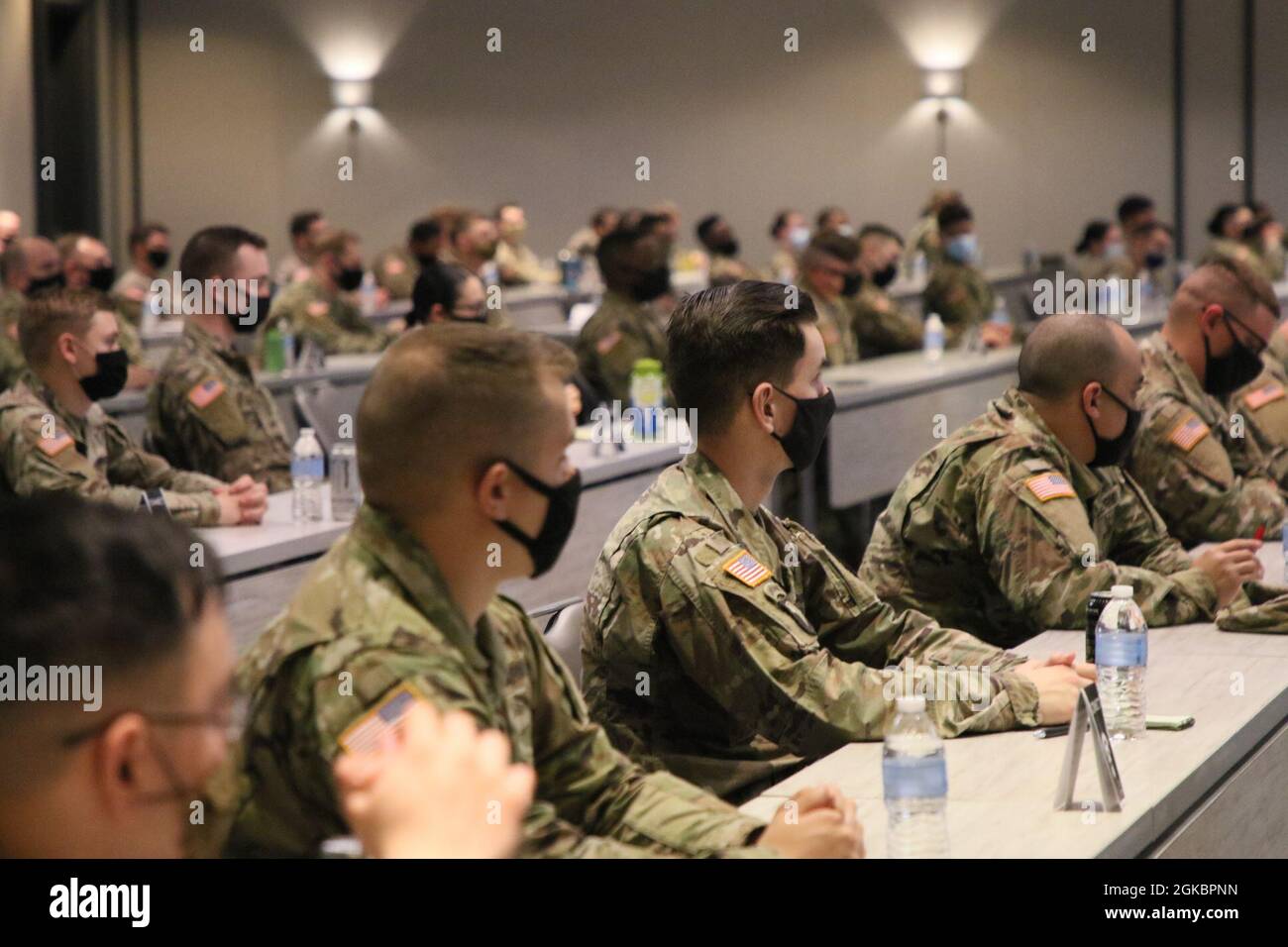 U.S. Army Soldiers assigned to the 426th Brigade Support Battalion, 1st ...