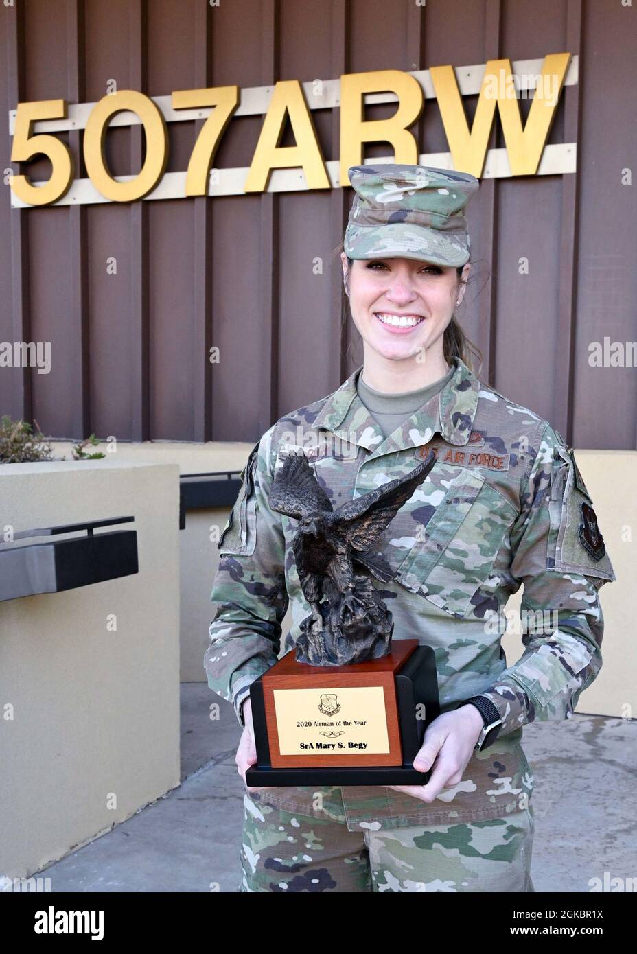 Airman of the year award hi-res stock photography and images - Alamy